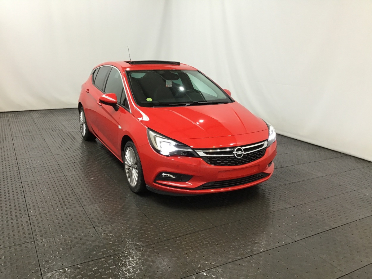 Opel Astra Innovation Automatique Toit ouvrant Cuir partiel